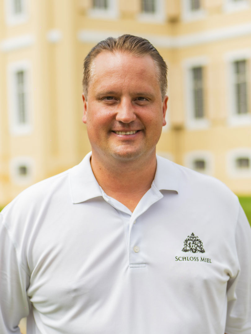 Team | Schloss Miel